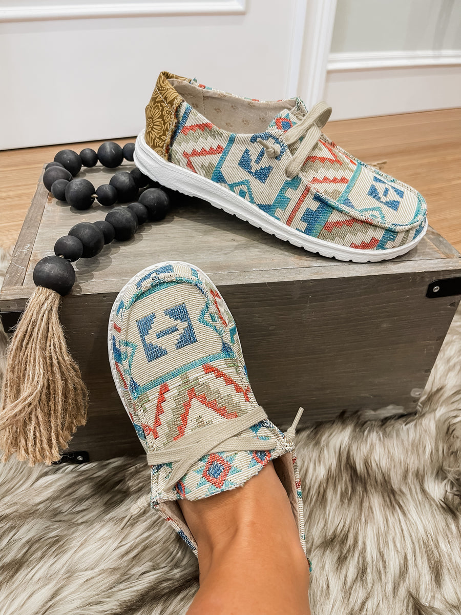 The Summer Aztec Sneaker {Multi} – The Dirt Road Fashionista